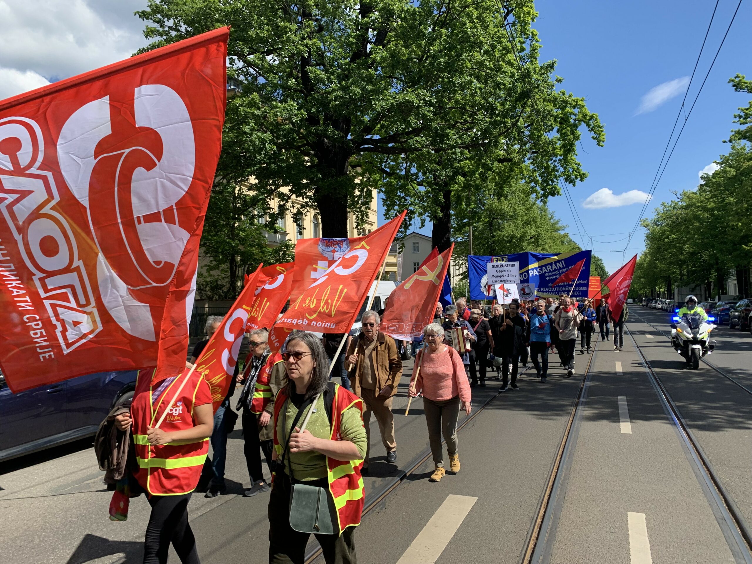Avec le PRCF, les communistes français au côté des camarades allemands ...